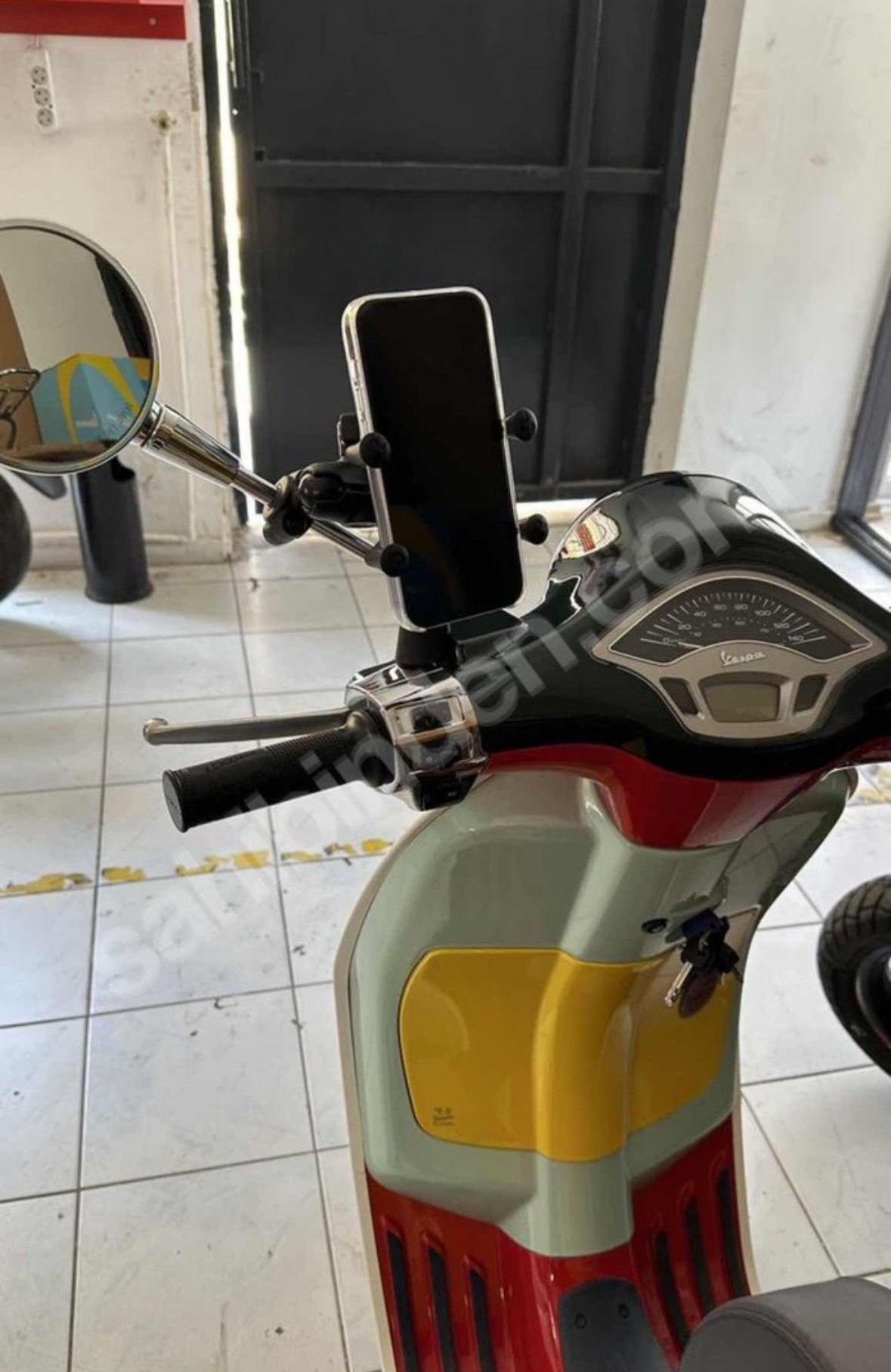 VESPA TELEFON TUTACAĞI ORJİNAL RAM SET
